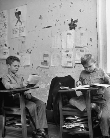 Shabby Classroom Uniformed 8yearolds Studing School Editorial Stock ...