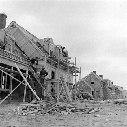 2,000 1930s construction Stock Pictures, Editorial Images and Stock ...