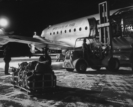 68 Thule air force base Stock Pictures, Editorial Images and Stock ...