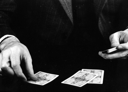 5 Dealing a deck of cards Stock Pictures, Editorial Images and Stock ...