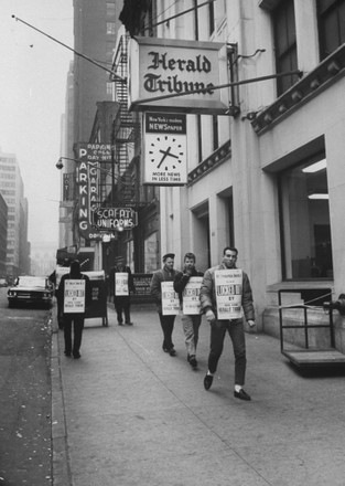 Members International Typographical Union Picketing Front Editorial ...