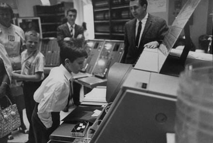 250 1950s computer Stock Pictures, Editorial Images and Stock Photos ...