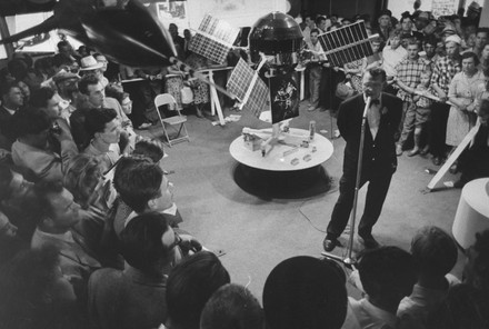 Explorer Vi Satellite Model Shown American Editorial Stock Photo ...