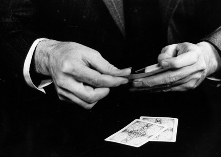 5 Dealing a deck of cards Stock Pictures, Editorial Images and Stock ...