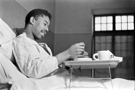 Mental Patient Eating Meal Bellevue Psychiatric Editorial Stock Photo ...