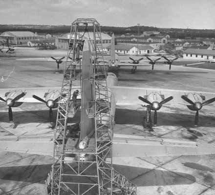 42 Fort worth air base Stock Pictures, Editorial Images and Stock ...