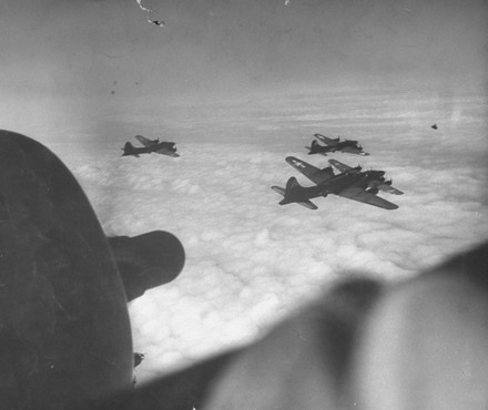 Formation American B17 Flying Fortress Bombers Editorial Stock Photo ...