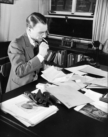 Britishamerican News Commentator Boake Carter Reading Editorial Stock ...