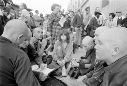 People Gathering During Charles Manson Murder Editorial Stock Photo ...