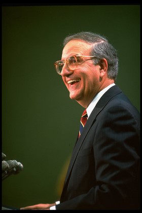 __COUNT__ George J. Mitchell, Washington, District of Columbia, USA ...
