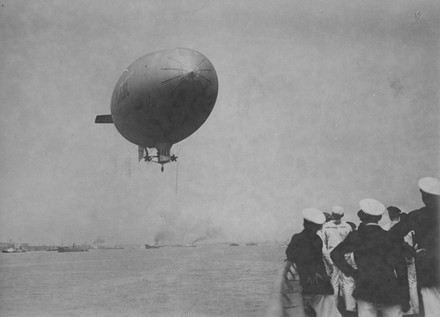 American Airship Mayflower Preparing Land On Editorial Stock Photo ...