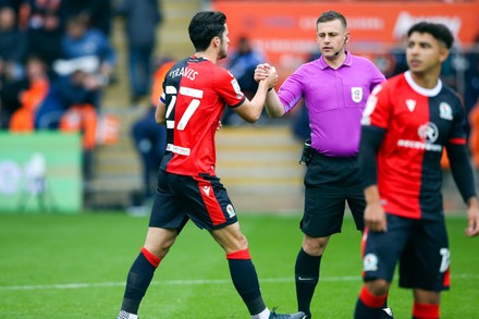 83 Referee joshua smith Stock Pictures, Editorial Images and Stock ...