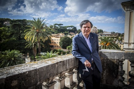 Scientist Giorgio Parisi Celebrates Awarding Nobel Editorial Stock ...