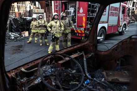 500 Uniform firefighter Stock Pictures, Editorial Images and Stock ...