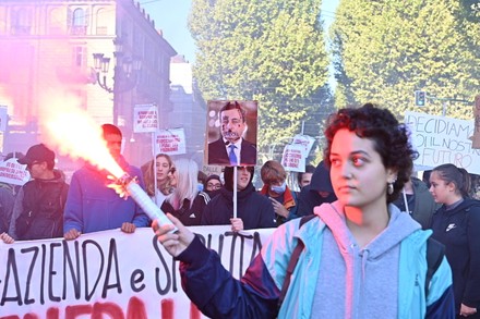 Students protest in Turin on the occasion of a general strike, Italy ...