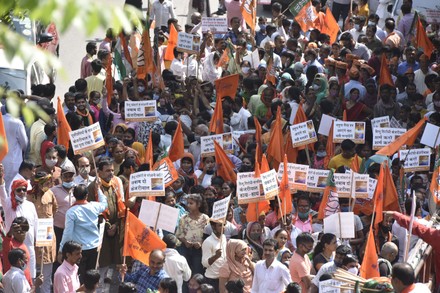 Delhi BJP Workers Led By MP Manoj Tiwari Protest For The Revocation Of ...