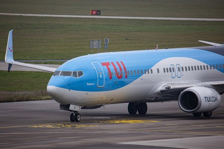 Tui Airlines Belgium Boeing 737800 Aircraft Editorial Stock Photo ...