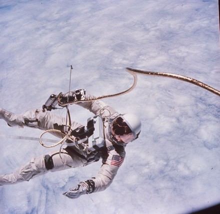 71 Astronaut ed white Stock Pictures, Editorial Images and Stock Photos ...
