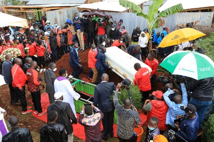 Kenyan Athletes Carry Coffin Kenyan Longdistance Editorial Stock Photo ...