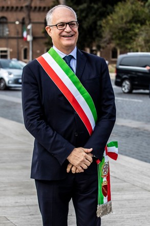 Mayor Rome Roberto Gualtieri Places Wreath Editorial Stock Photo ...