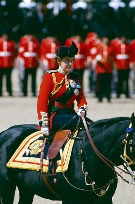 Queen Elizabeth Ii British Military Dress Editorial Stock Photo - Stock ...