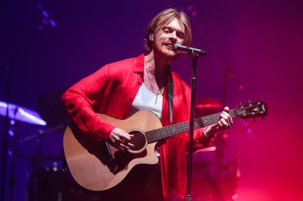 Singer Finneas Finneas Oconnell Performs On Editorial Stock Photo ...