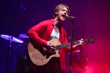 Singer Finneas Finneas Oconnell Performs On Editorial Stock Photo ...