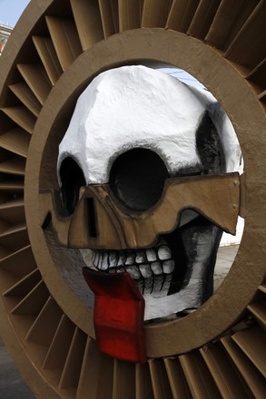 500 Cardboard sculpture Stock Pictures, Editorial Images and Stock ...