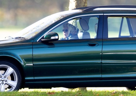 queen elizabeth ii driving grounds windsor castle Stock Photos ...