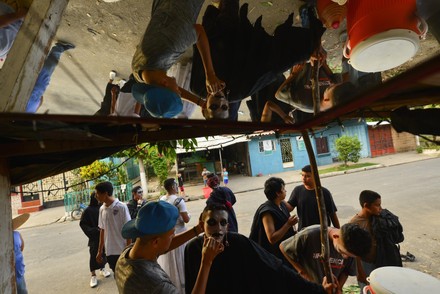 Salvadorans celebrate "La Calabiuza" in Tonacatepeque, El Salvador - 01 ...