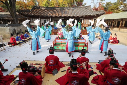 Performance Reproduce Royal Court Ritual Offering Editorial Stock Photo ...
