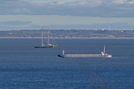 750 Rainbow warrior Stock Pictures, Editorial Images and Stock Photos ...