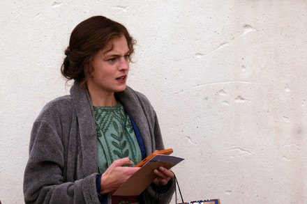 Emma Corrin Filming Netflixs Lady Chatterlys Editorial Stock Photo ...