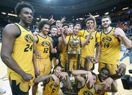 Members University Missouri Basketball Team Celebrate Editorial Stock ...
