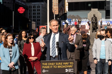 MTA Leadership, Broadway Stars Make an Announcement, New York, United ...