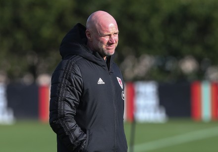 __COUNT__ imágenes de Wales Football Training Session - 12 Nov 2021 ...