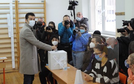 __COUNT__ imágenes de Elections in Bulgaria, Sofia - 14 Nov 2021 ...