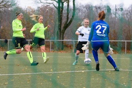 FFC Wacker Muenchen v SV 67 Weinberg - Regionalliga Sued ...