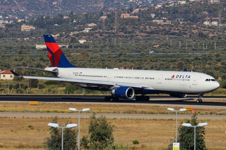 Delta Air Lines Airbus A330300 Aircraft Editorial Stock Photo - Stock ...