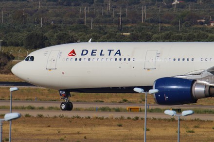 Delta Air Lines Airbus A330300 Aircraft Editorial Stock Photo - Stock ...