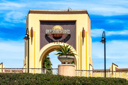 LARGE ARCH ENTRANCE DOOR UNIVERSAL STUDIOS Editorial Stock Photo ...