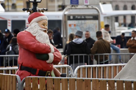 Big Santa Claus Figure Seen Christmas Editorial Stock Photo - Stock ...