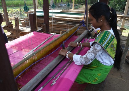 Women Weaving Bodo Traditional Dress Dokhona Editorial Stock Photo ...