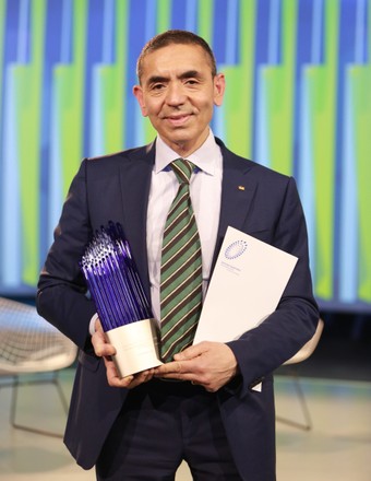 25th German Future Prize Ceremony, Berlin, Germany - 17 Nov 2021 Stock ...