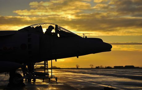 250 Harrier jump jet Stock Pictures, Editorial Images and Stock Photos ...