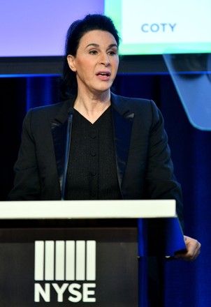 Coty Ceo Sue Y Nabi Presents Editorial Stock Photo - Stock Image ...