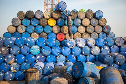 86 Plastic drums Stock Pictures, Editorial Images and Stock Photos ...