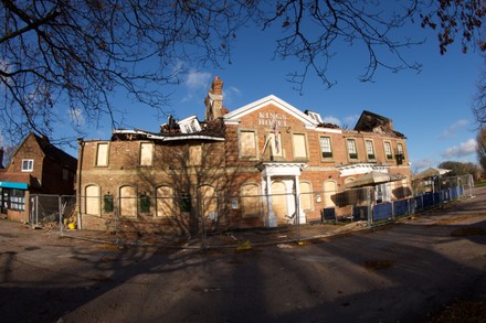Stokenchurch's 16th centuary Kings Hotel closed for the forseeable ...