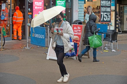Black Friday weather, Bromley, London, UK - 26 Nov 2021 Stock Pictures ...