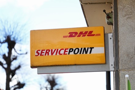 33 Dhl emblem Stock Pictures, Editorial Images and Stock Photos ...